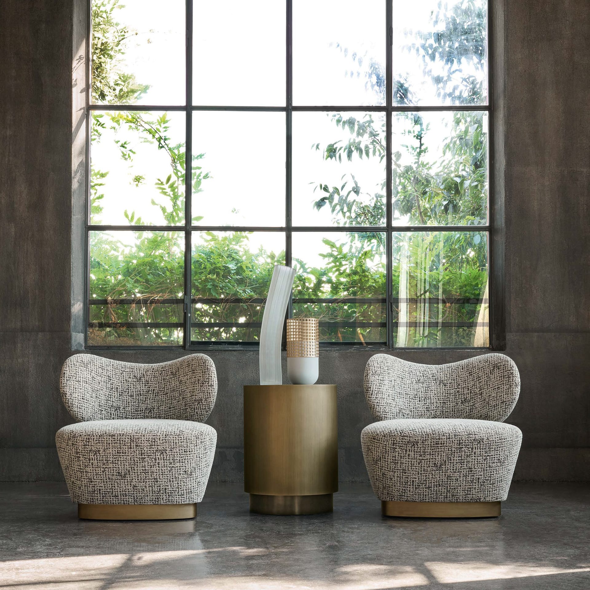 Mia Graceful Vase Table Decor - Mason Editions